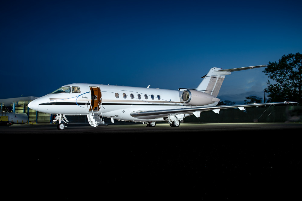 Hawker 4000 Jet Charter - Luxury & Comfort | Jet Luxe